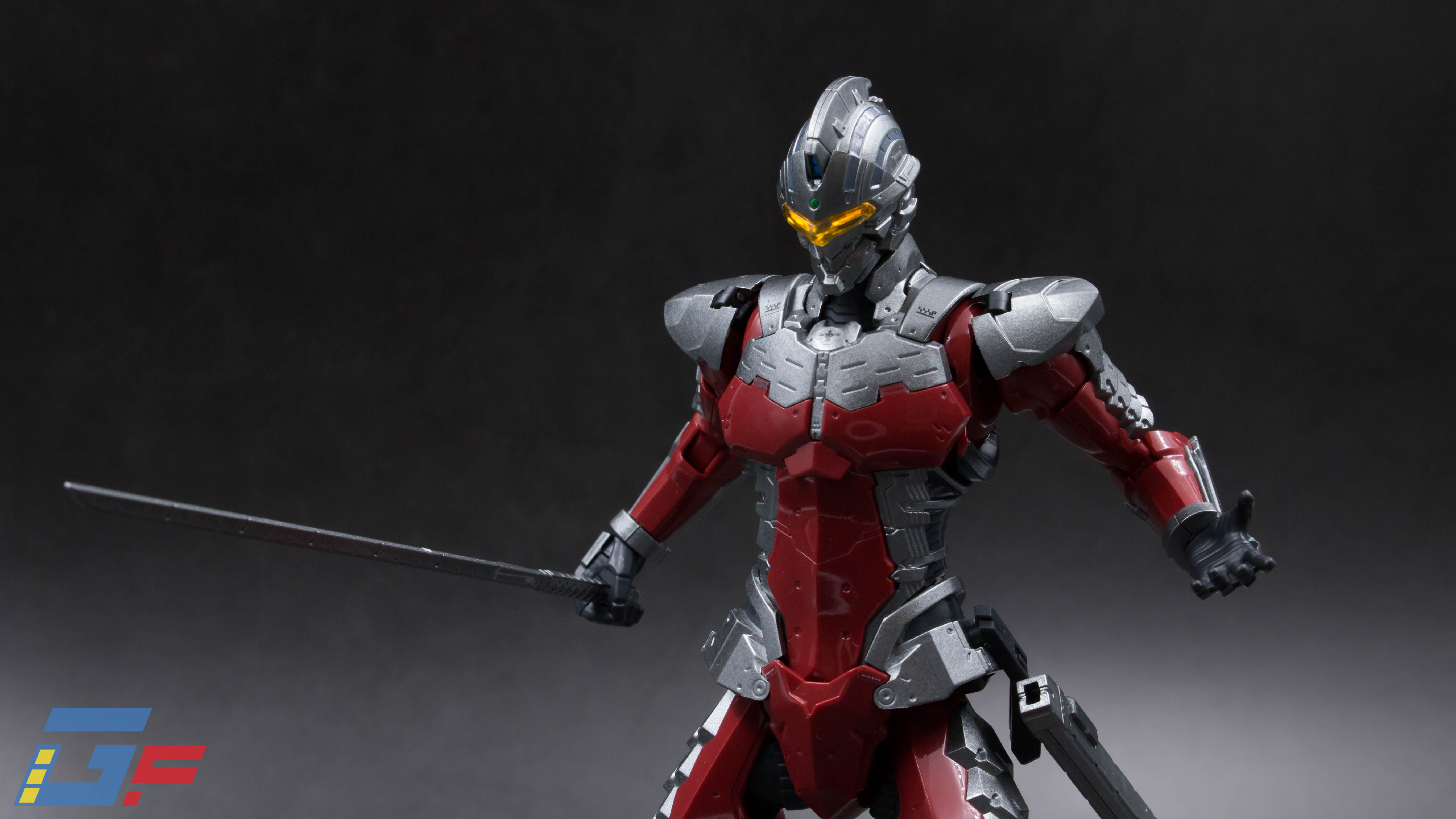 ULTRAMAN SUIT VER 7.5 - ToysAndGeek